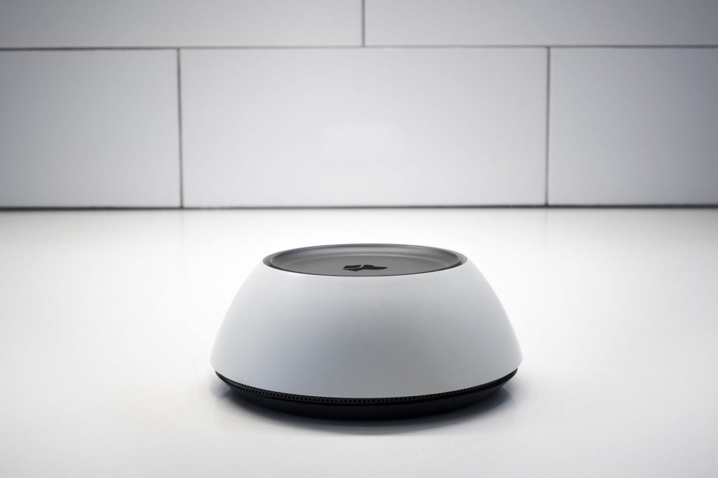 Asistente virtual con foco en privacidad Josh.ai - solutioon